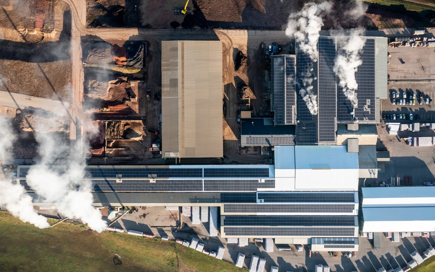 Zonnepanelen op Kijfwaard-fabrieken